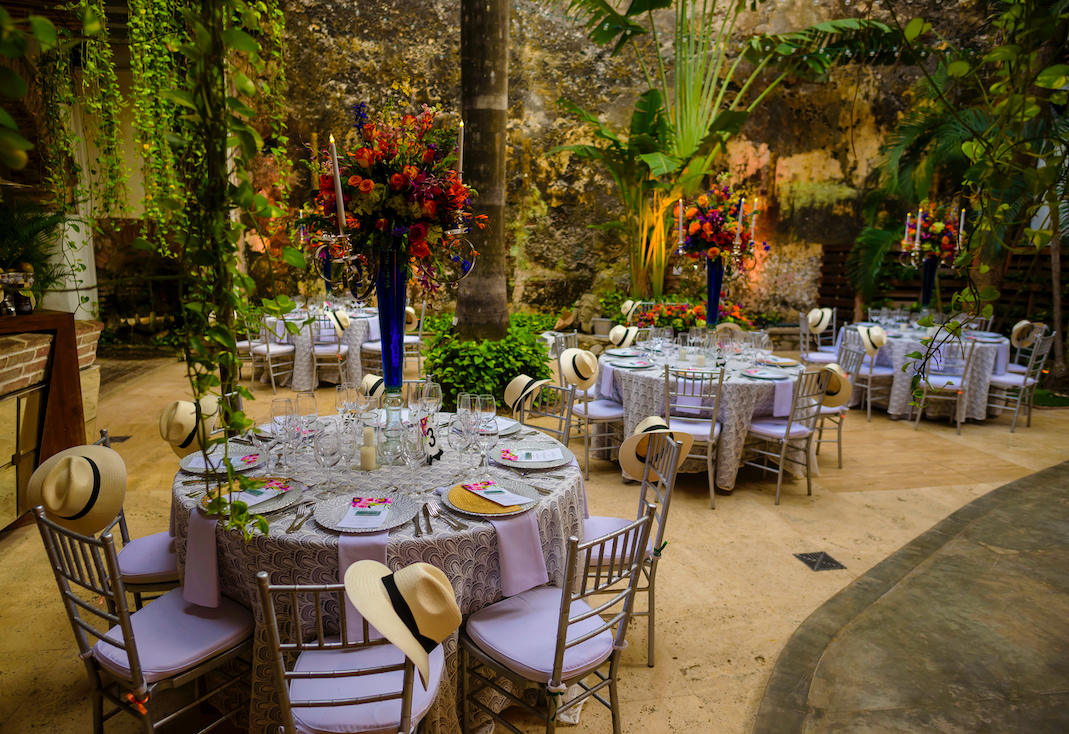 Bold Colorful Destination Wedding At Rustic Colonial Venue In Cartagena ...